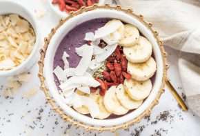 Berry Smoothie Bowl - Karlene Karst